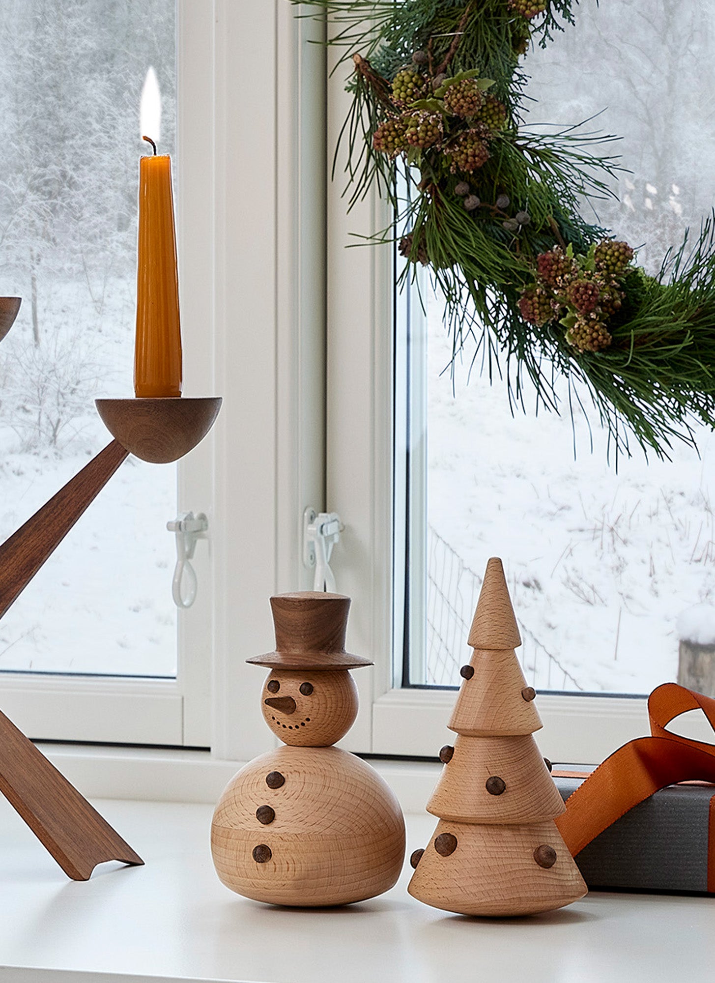 Julepynt i træ | Pynt op til julen med træfigurer | Spring Copenhagen